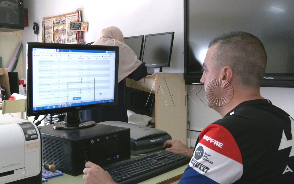 Comienza el reparto del cheque libro en los colegios de Ceuta