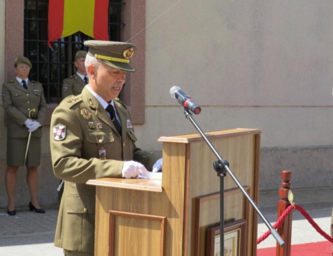 El teniente coronel Antonio Fuentes Martín, a cargo del Grupo de ...
