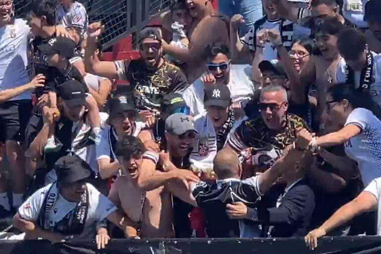 Luhay Hamido saca su lado más caballa animando al Ceuta en el Fondo Sur ...
